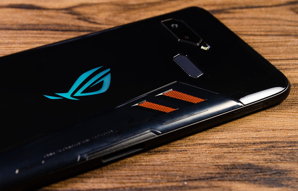 Asus ROG Phone 5 trece prin Geekbench - Blog Mobile Direct